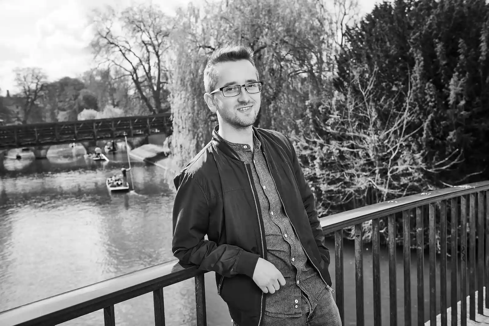 Accelerating neural network training with large and precise gradient steps - Featurespace